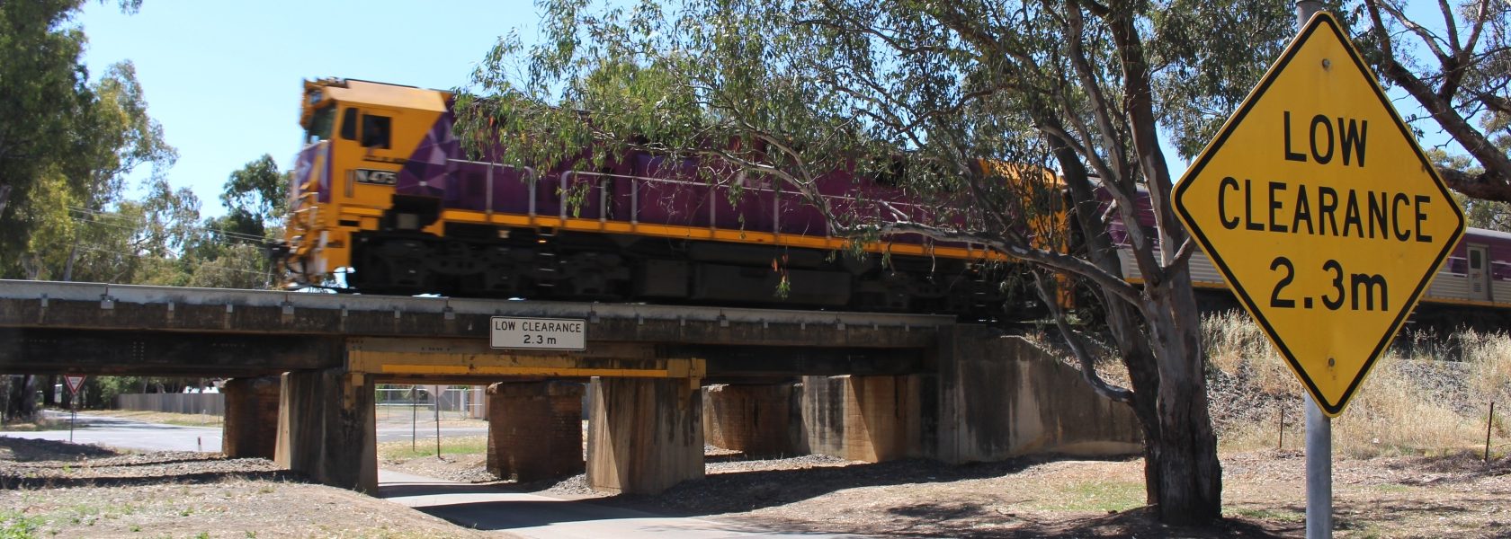 Low bridges in Euroa – Daniel Bowen